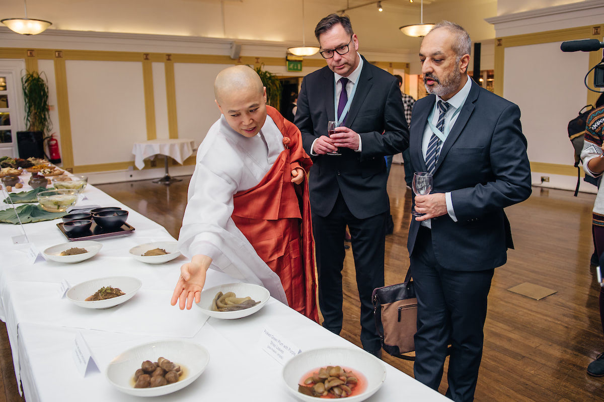 FE News | .@Westking host Buddhist nun and chef Woo Kwan for Korean ...