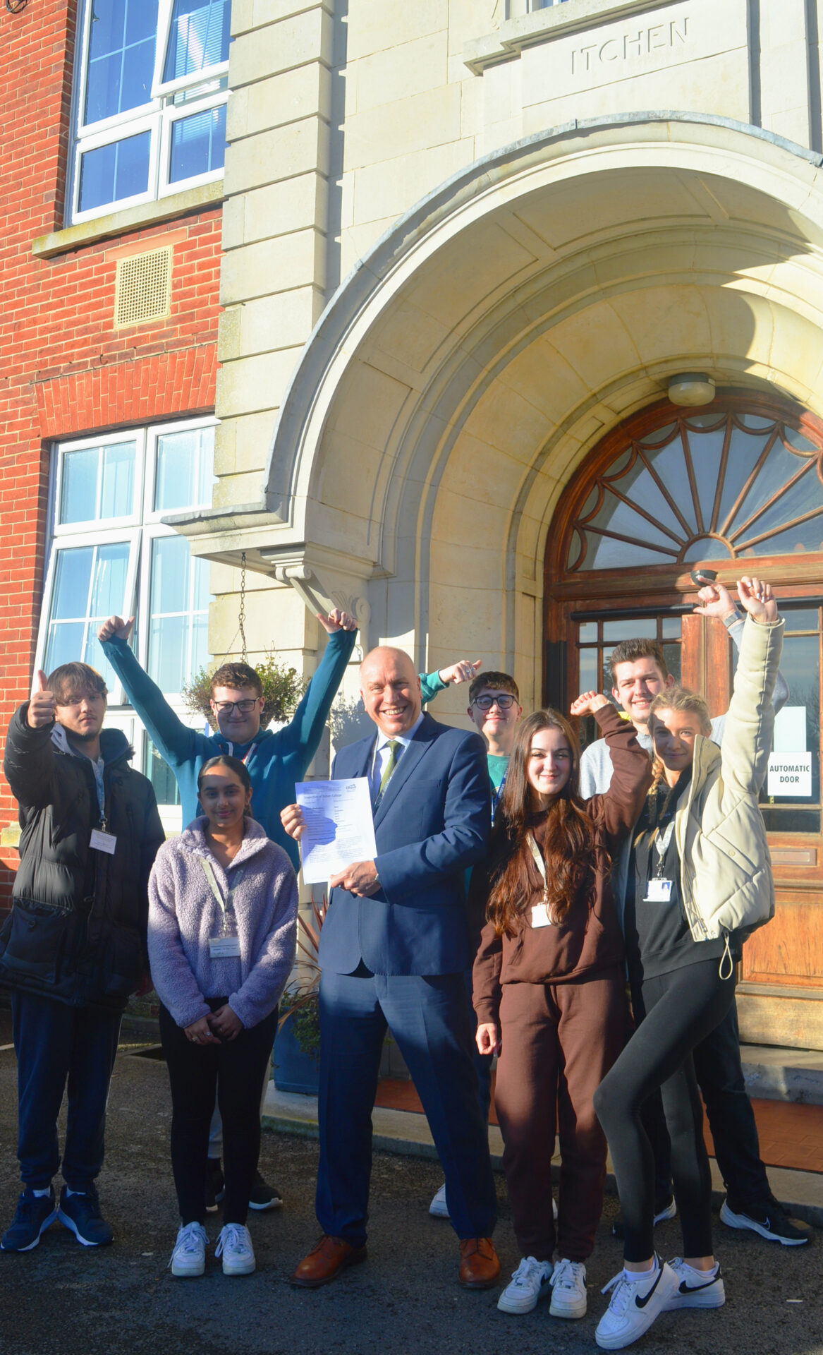 FE News | ‘Outstanding’ quality of education at Itchen College