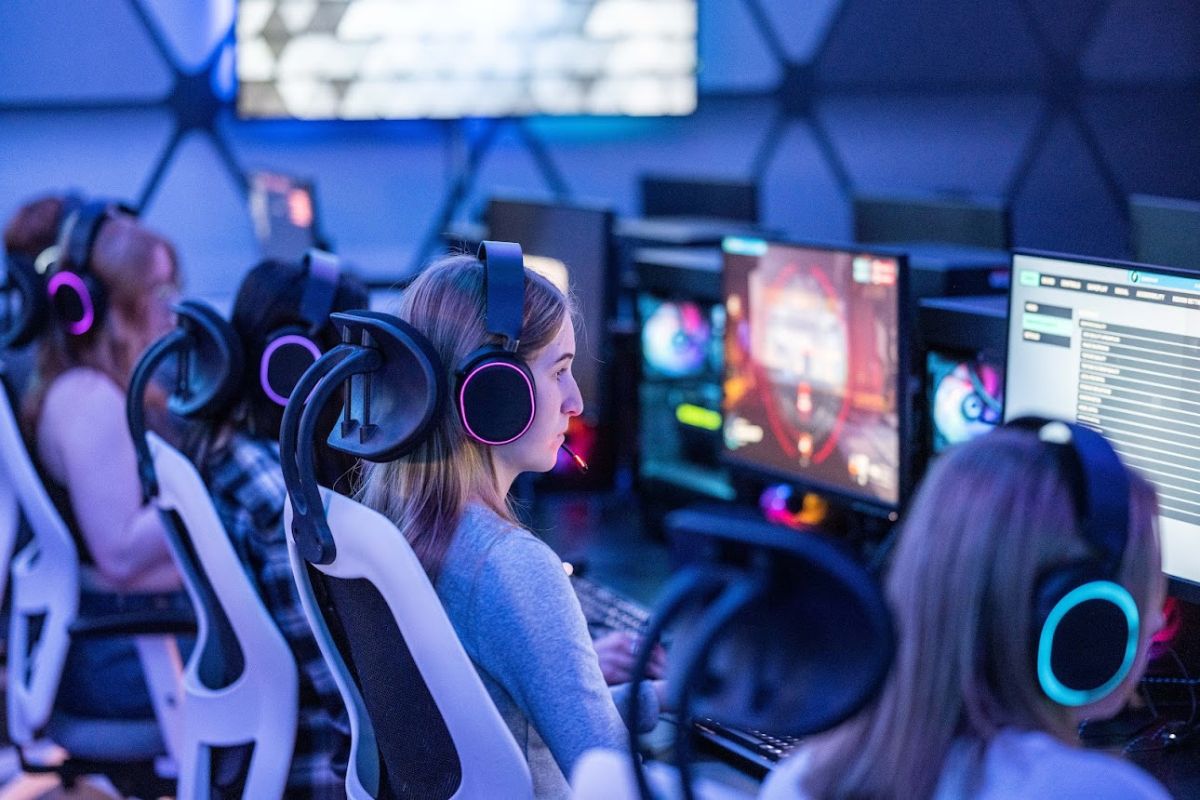 FE News | Lenovo Collaboration Leads to Top of the Range Esports Suite ...