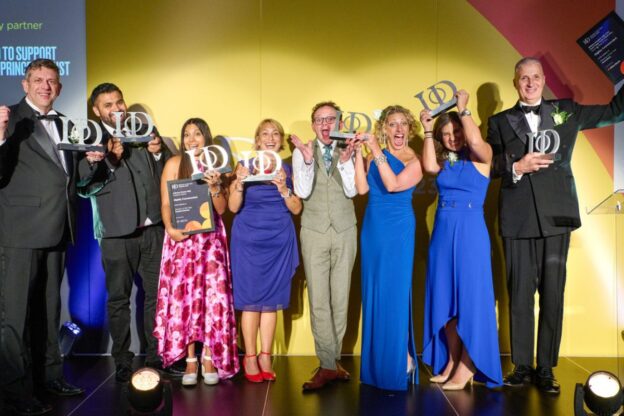 FE News | The CEO of School of Coding Wins the Innovation Award at ...