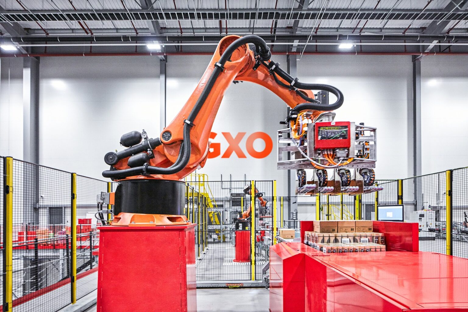 FE News | GXO colleagues embark on the UK’s first degree-level robotics ...